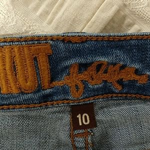 Kut from the Kloth | Jeans | Kut Jeans Light Wash Straight Leg Cameron ...